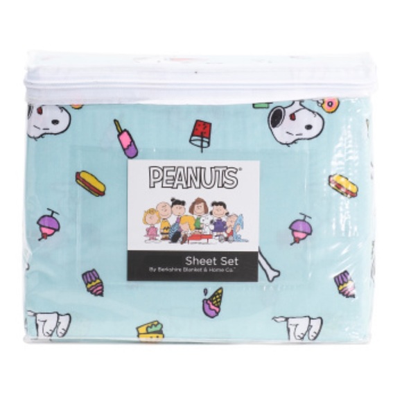 Peanuts | Bedding | Nwt Peanuts Snoopy Snack Time Twin Sheet Set By ...